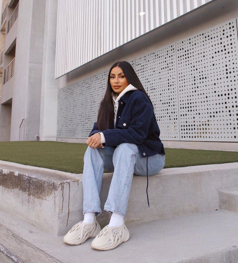 YEEZY – BD