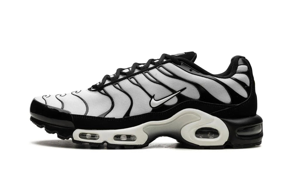 NIKE AIR MAX PLUS "Oreo" – BD